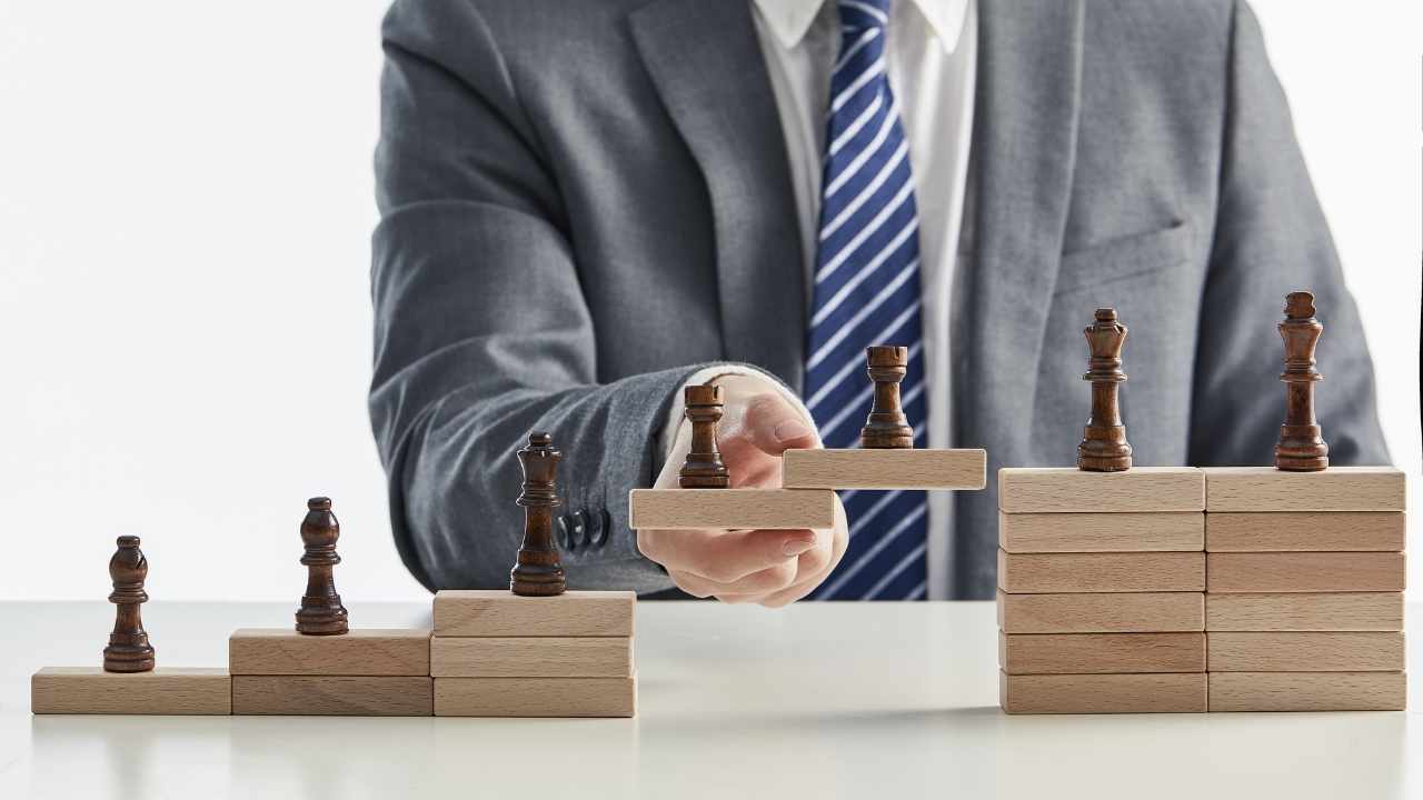 Employment gaps better explained - Canadian College for Higher Studies