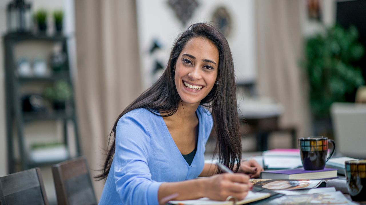 Women are more eager to learn new skills than men. - Canadian College for Higher Studies